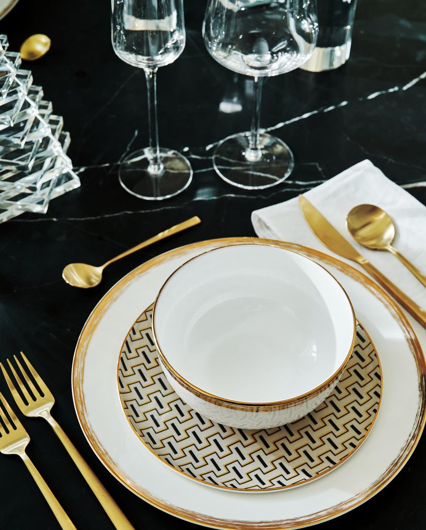 Modern Serving Platters, ServingTrays & Serving Boards | CB2 Canada