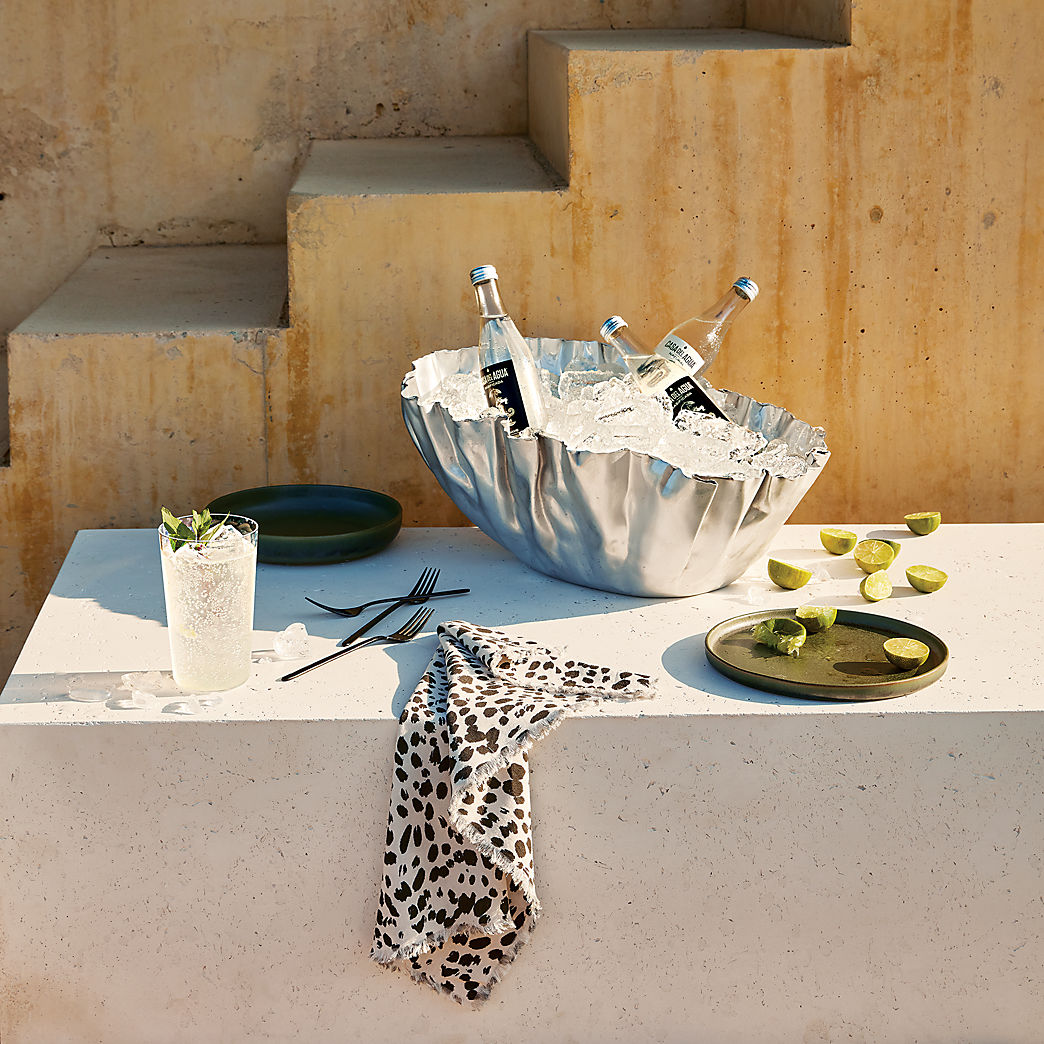 Modern Easter Decor: Easter Dishes, Table Decor & Outdoor Decorations | CB2