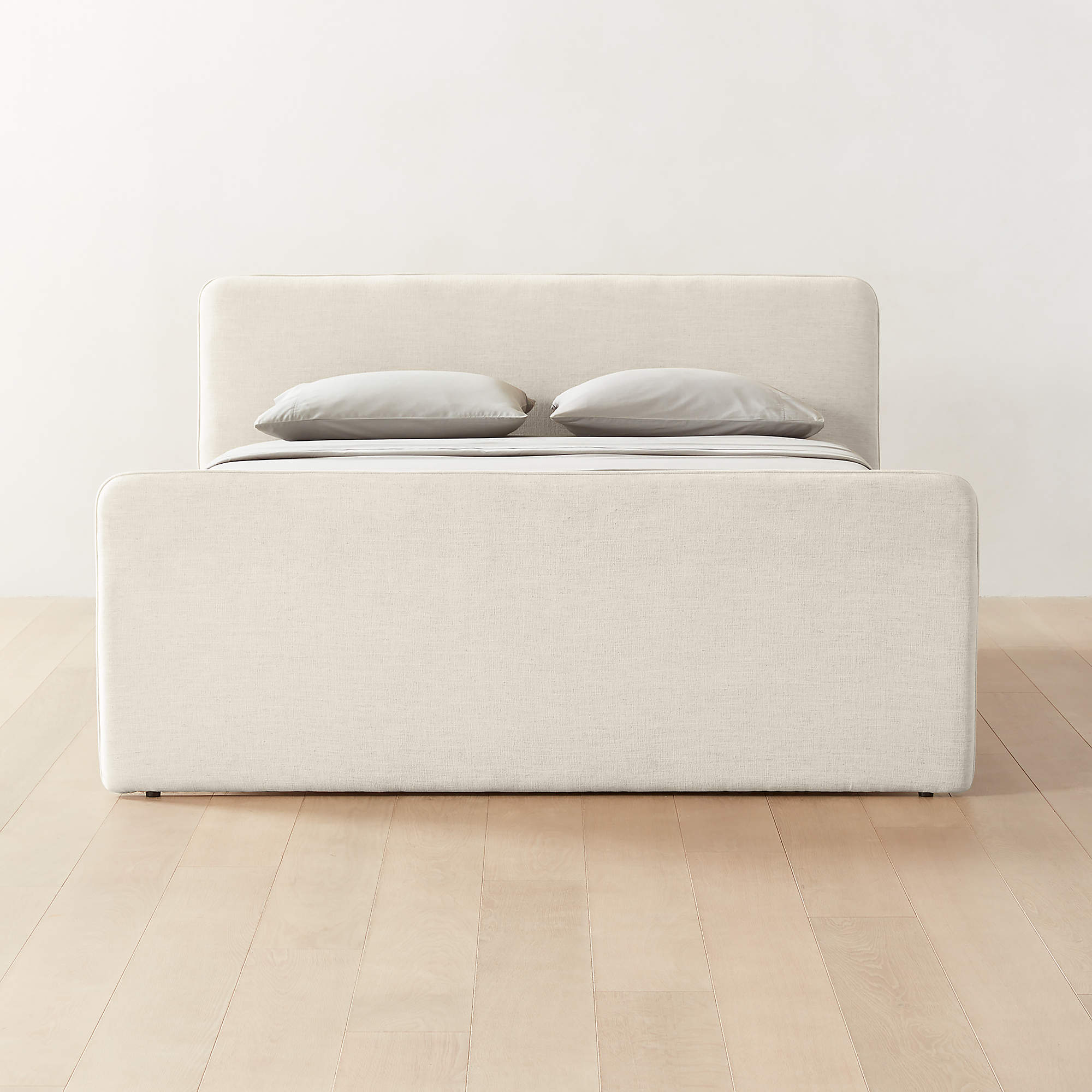 Camerano Modern Eggshell Upholstered Bed | CB2