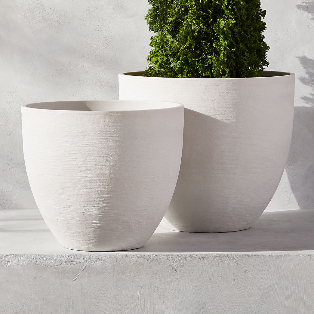 Modern Outdoor Planters: Outside Planter Bowls & Patio Plant Pots | CB2 ...