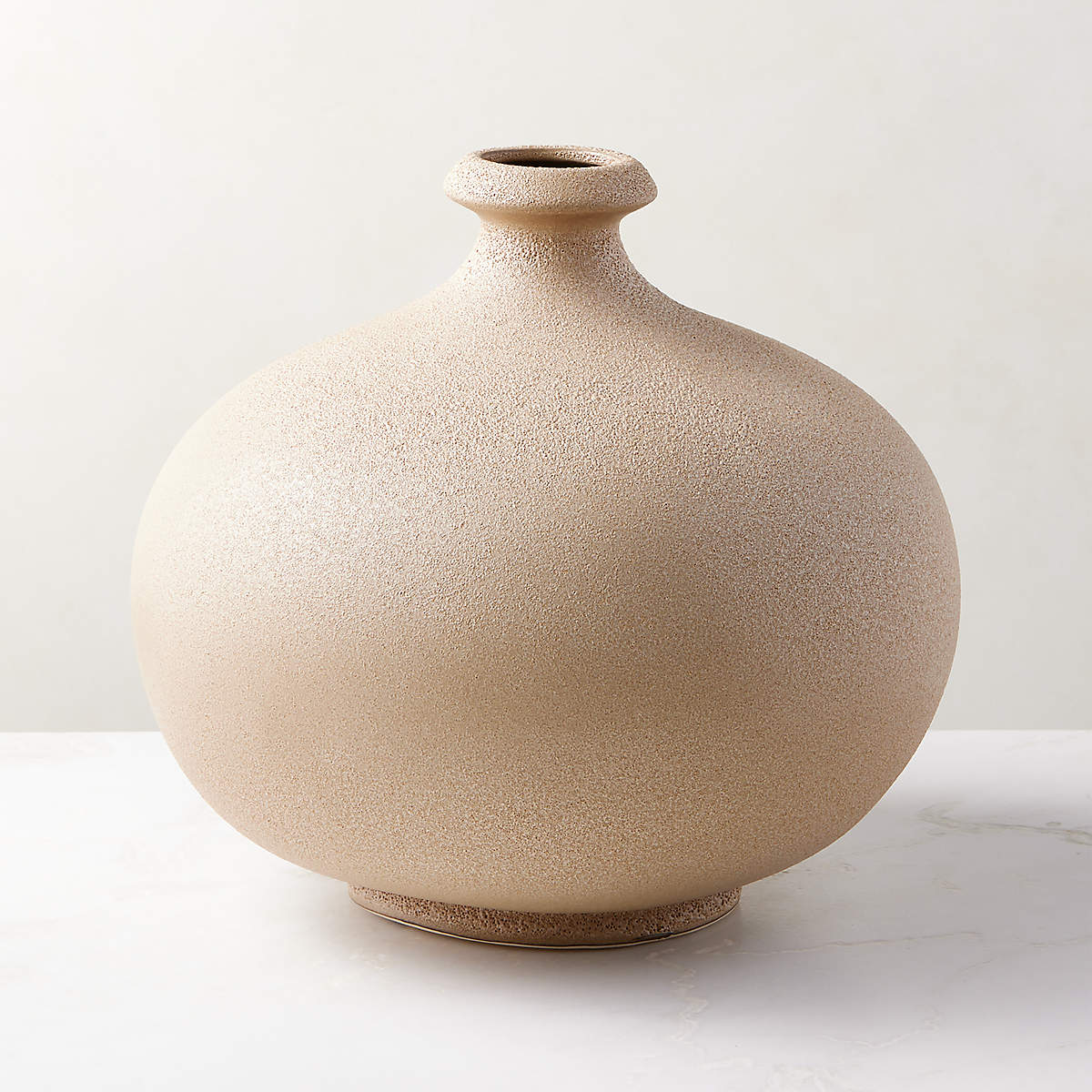 Chelly Modern Round Brown Vase | CB2