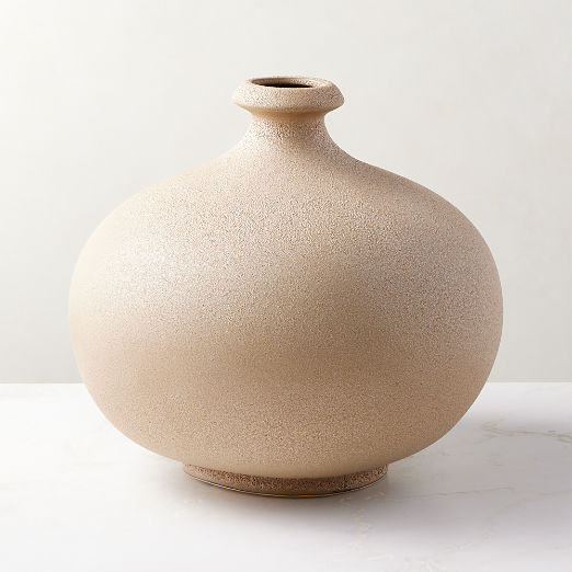 round vases | CB2 Canada