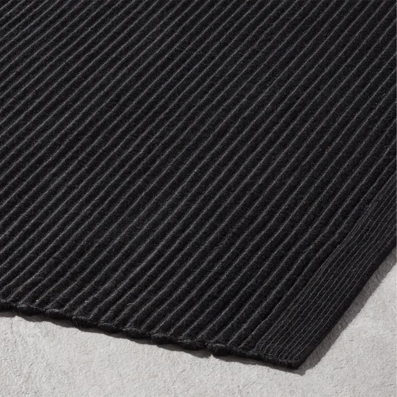 Diver Handwoven Ribbed Black Indoor/Outdoor Performance Area Rug 10'x14 ...