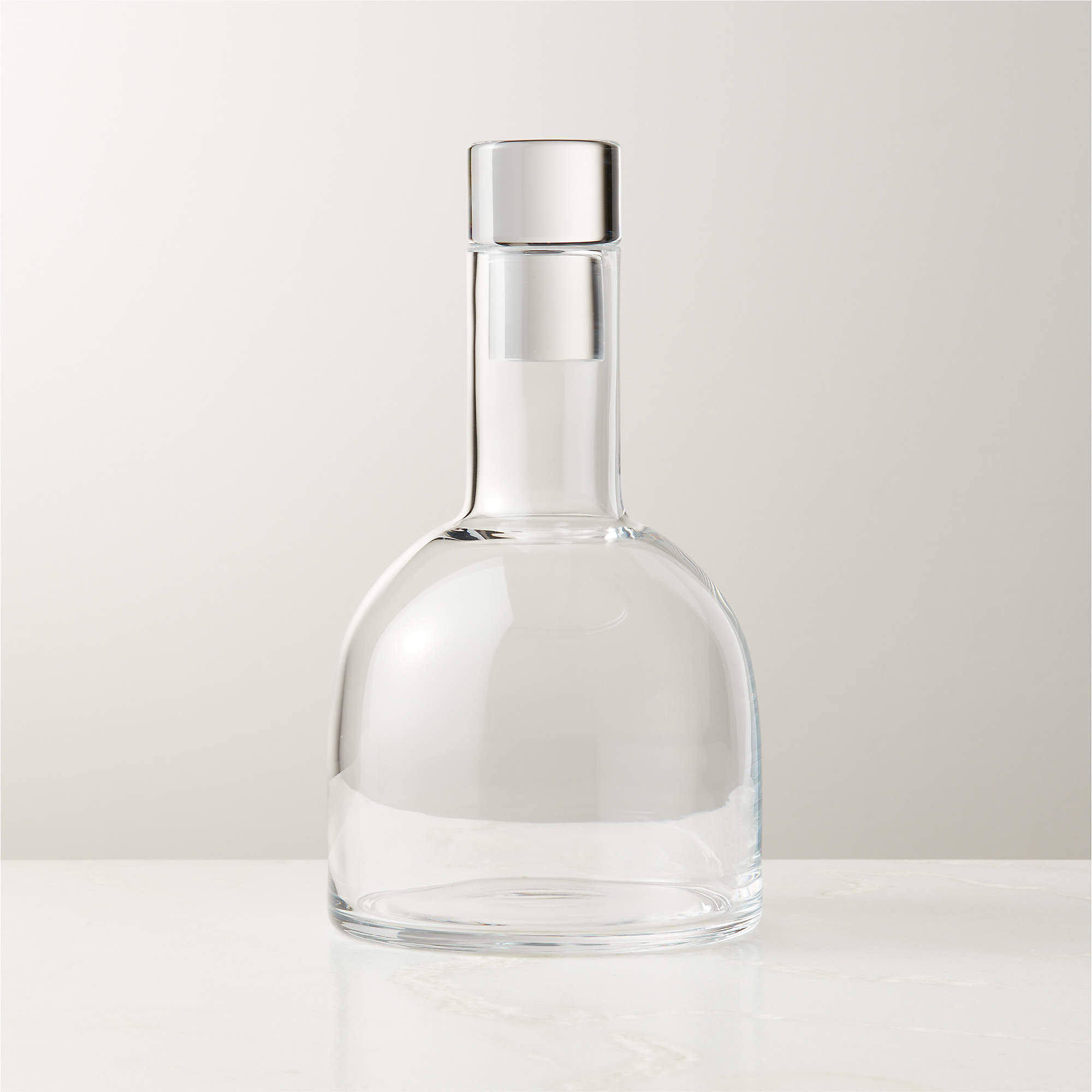 Jole Slim Wine Decanter by Gianfranco Frattini | CB2