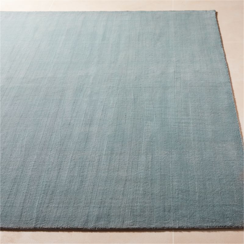Lyla Handloomed Silver Blue Solid Performance Area Rug 10'x14 ...