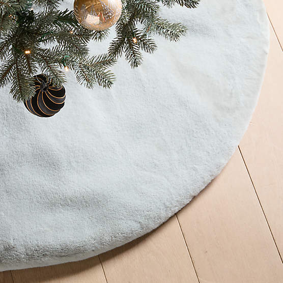 Harlee Sienna Brown Faux Fur Christmas Tree Skirt + Reviews | CB2