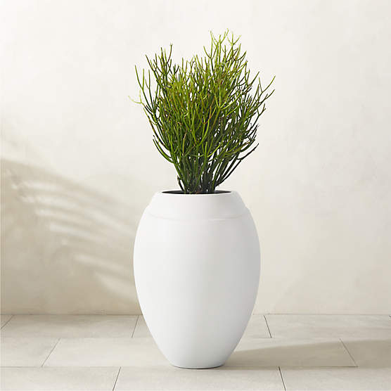 Marram Ribbed White Indoor Planter Small + Reviews | CB2 Canada