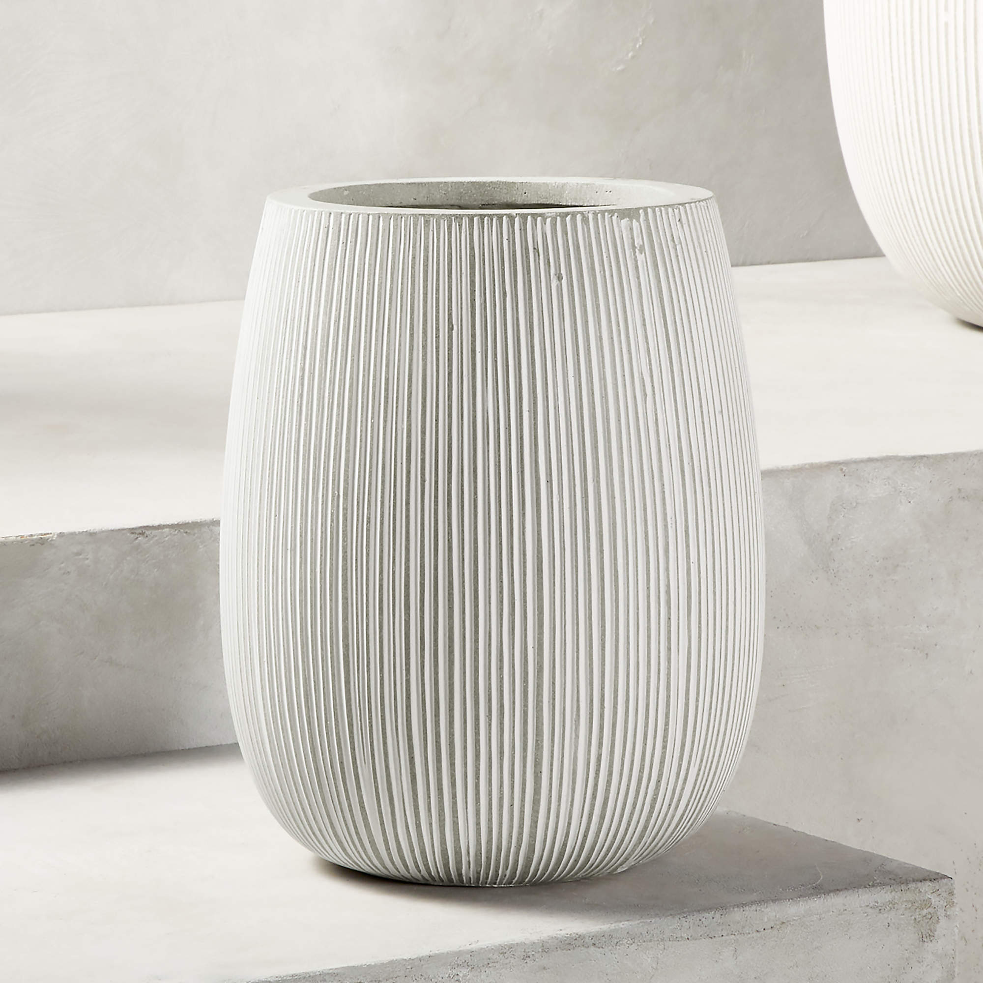 Pod Modern Grey Cement Outdoor Planter Medium + Reviews | CB2