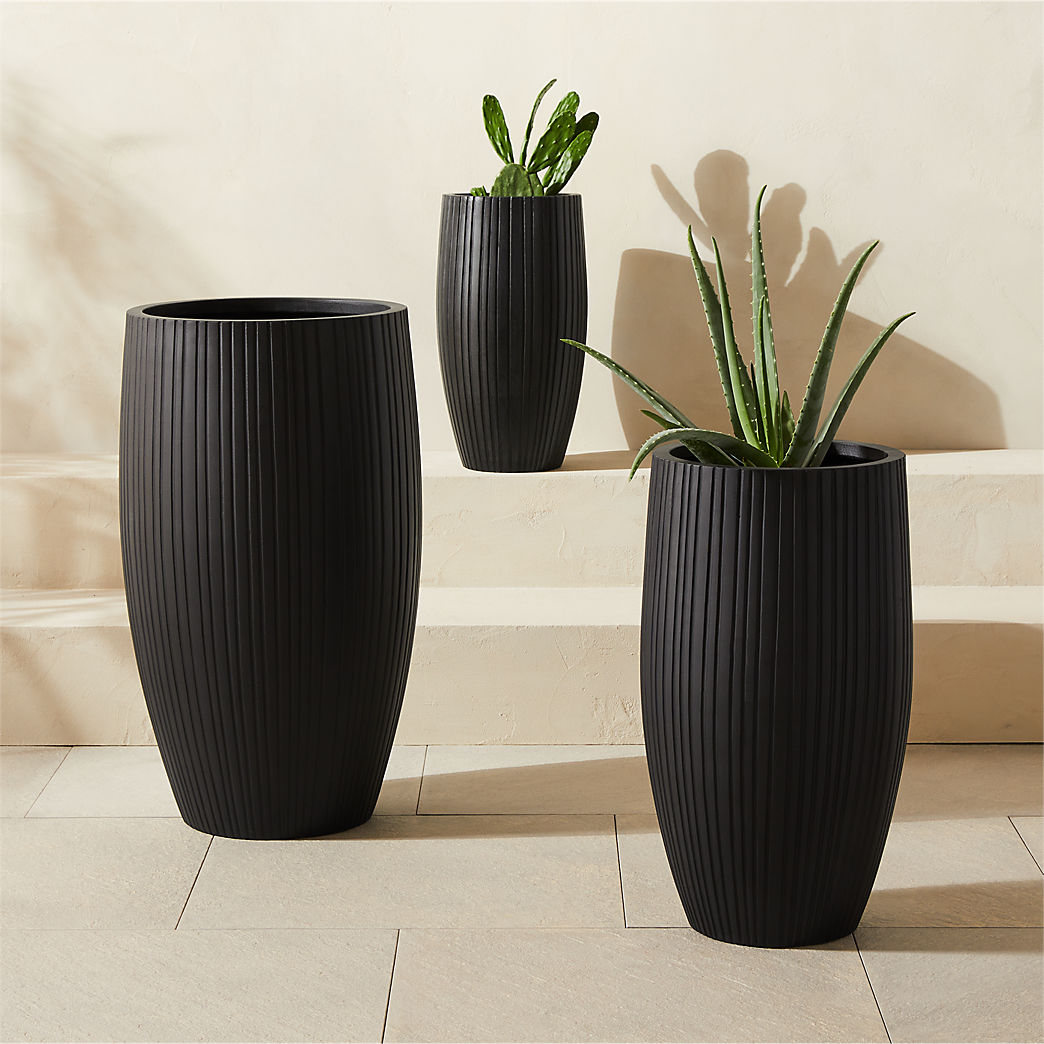 Modern Planters: Indoor Hanging Planters, Floor Planters & Planter ...