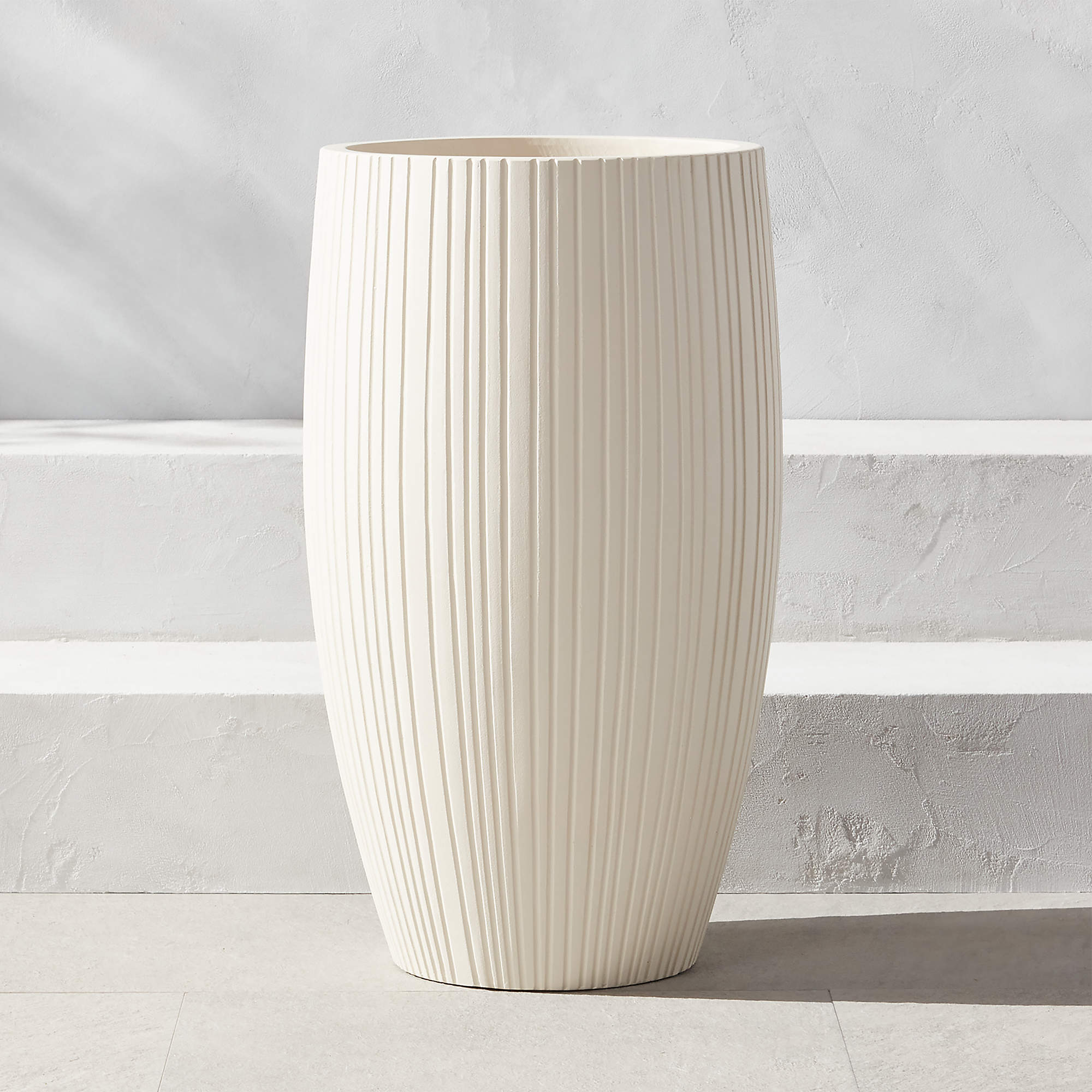 Zadie Modern White Outdoor Planter Large + Reviews | CB2